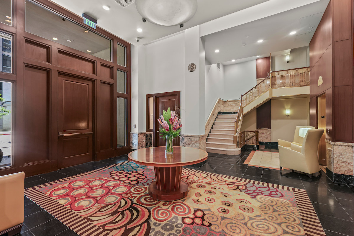 Downtown Seattle Apartments, Townhomes, and Penthouses | The Cobb The Cobb